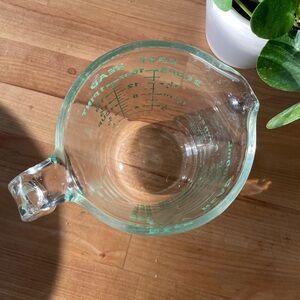 Pyrex | Kitchen | Vintage Pyrex Glass Measuring Cup | Poshmark